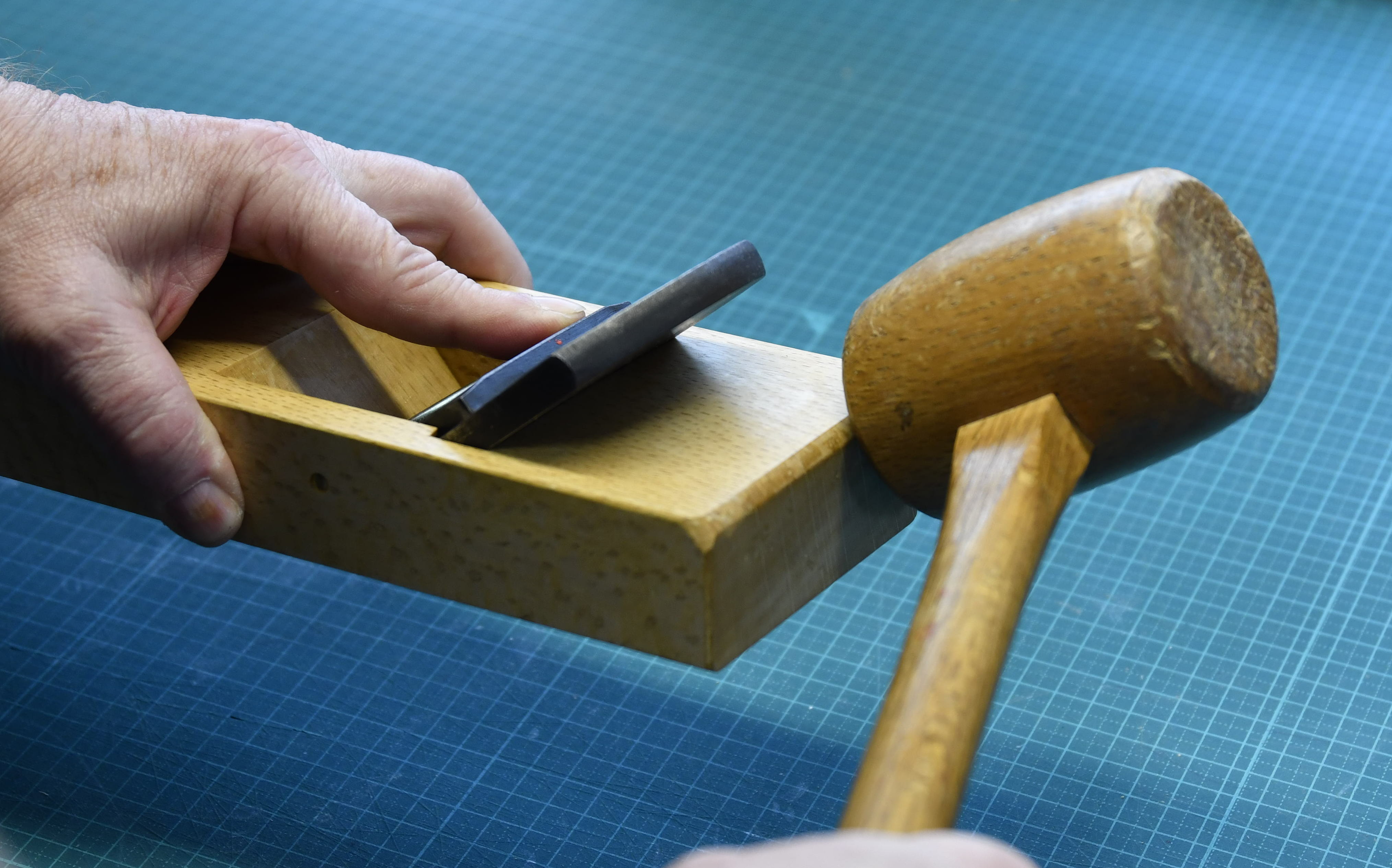 Japanese Handplanes Part 2 : Blade Adjustment – Covington & Sons Tools